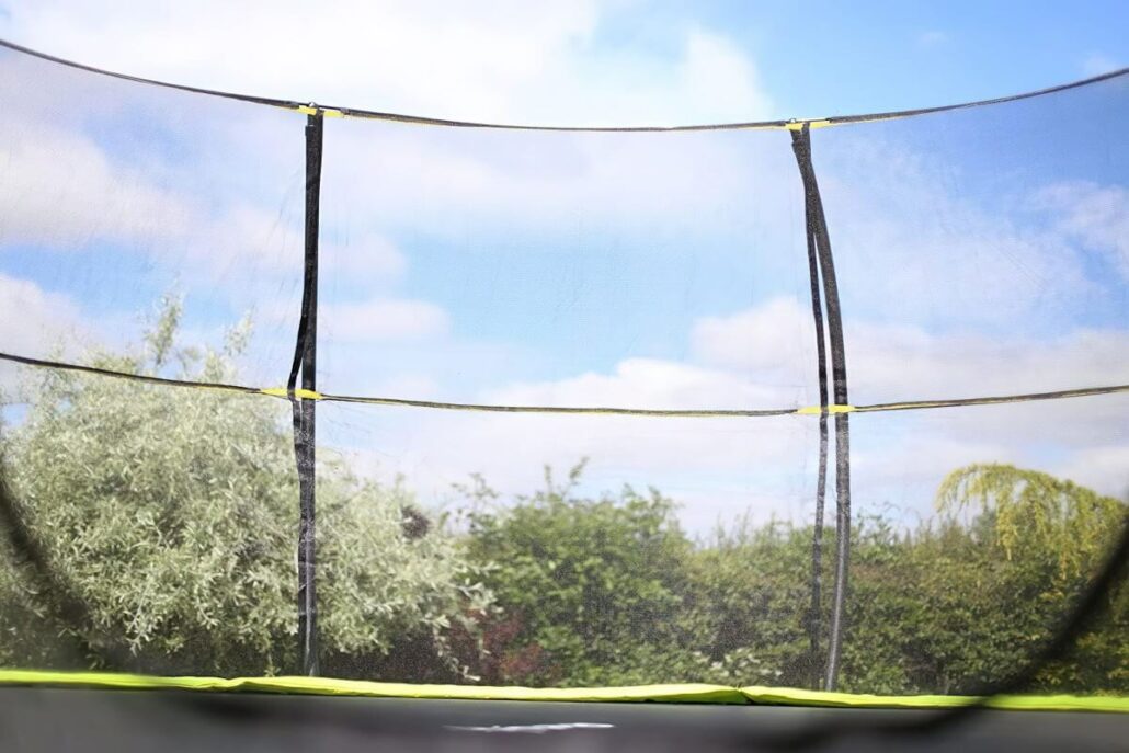 Rebo Base Jump with Halo II Enclosure - ProTrampolines UK